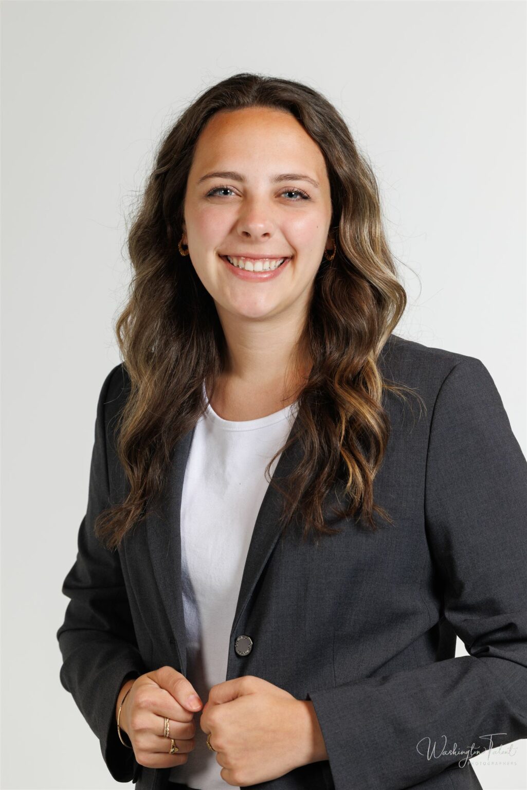 Mia Guion Scholarship - Washington Media Scholars